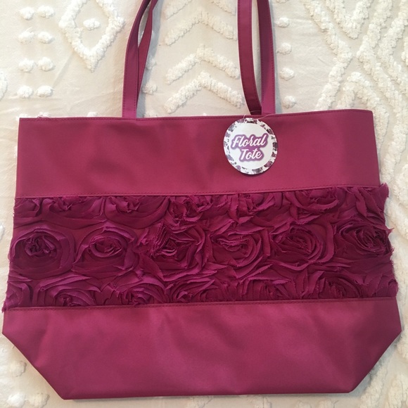 Bags | Fusia Floral Tote | Poshmark